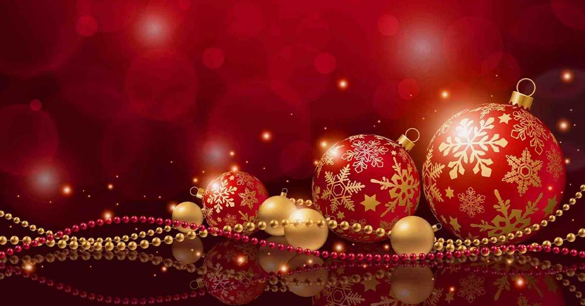 Red and Gold Christmas Wallpapers [Free Background Images] - WallpaperGap